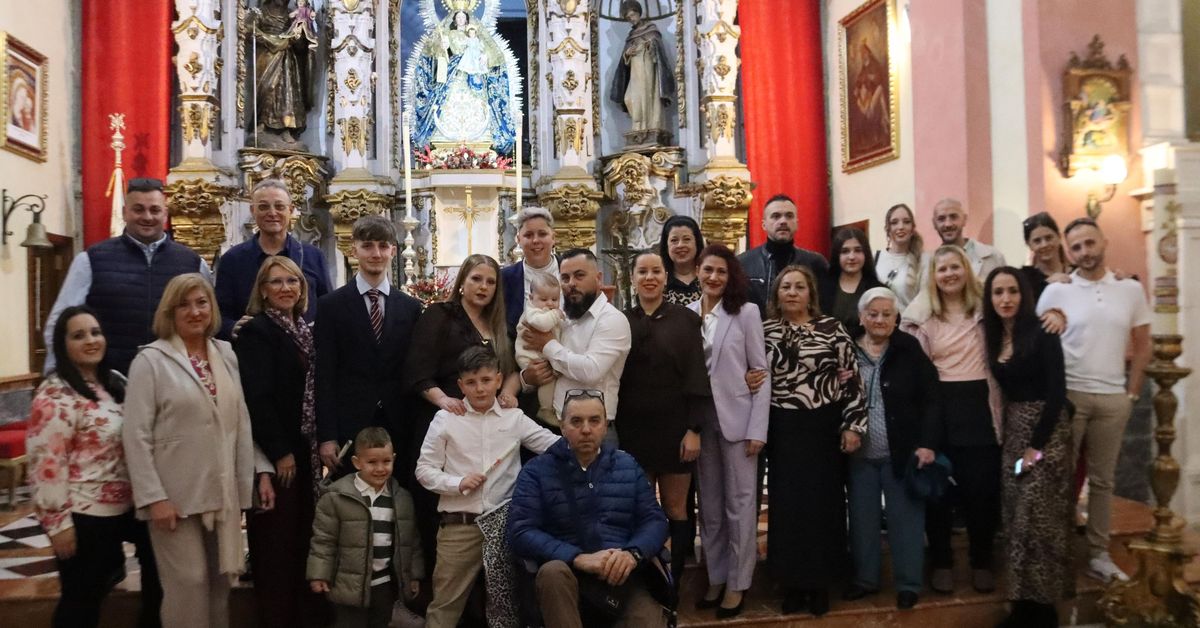 Daniel, Adrián y Noel reciben el Sacramento del bautismo