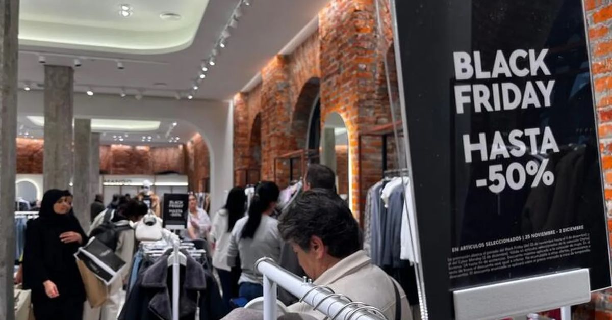 Black Friday 2025: fechas y horarios en Zara, Mango, Pull&Bear, Bershka ...
